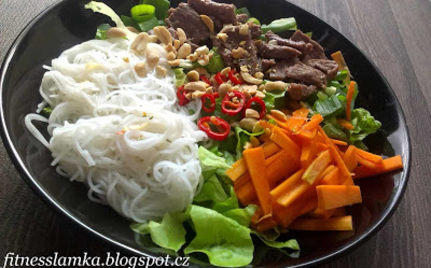 Bún bò Nam Bộ (něco jako vietnamské vepřo-knedlo-zelo) - Jídelní plán